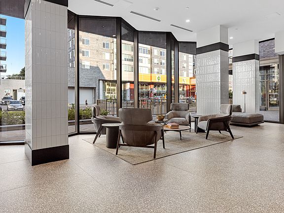 300 McRae Ave # 2 Bedroom, Ottawa, ON K1Z 8P4 | Zillow