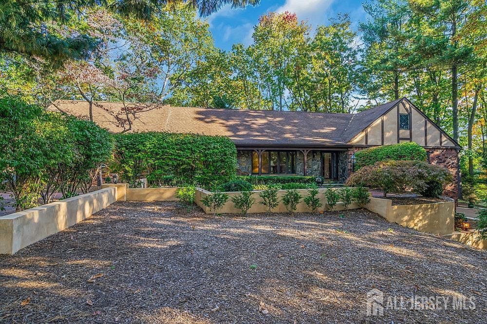 43 Pershing Ave, Sayreville, NJ 08872 | MLS #2506191R | Zillow