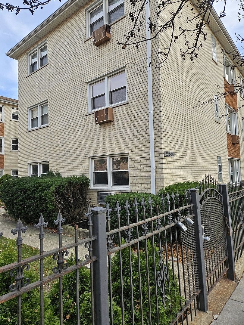 3525 N Central Ave #2C, Chicago, IL 60634 | Zillow