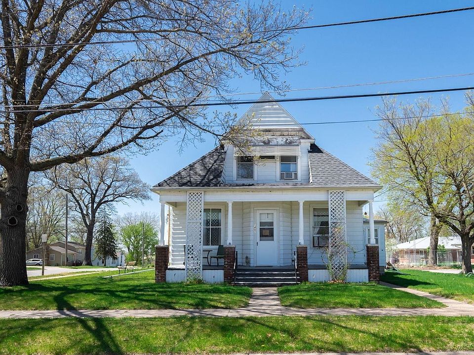 1407 4th St, Gilbertville, IA 50634 | Zillow