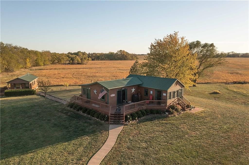 1798 Highway 31, Fulton, KS 66738 | Zillow