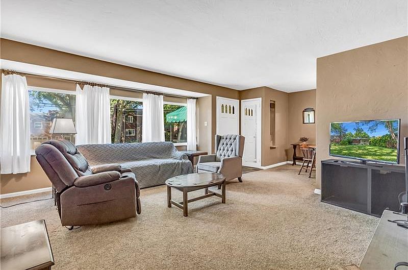 434 Summit Dr, Pittsburgh, PA 15228 | Zillow