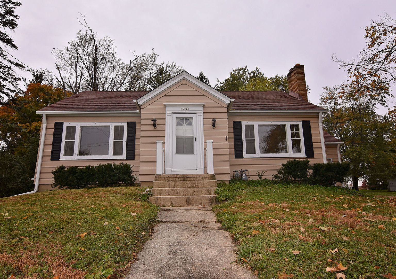 1N170 Lafox Rd, Lafox, IL 60147 | Zillow