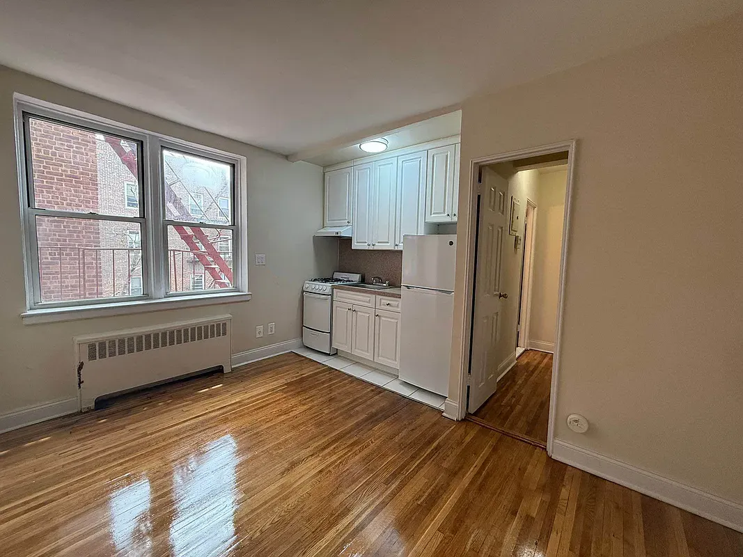 144-28 Barclay Avenue #C3 in Murray Hill, Queens | StreetEasy
