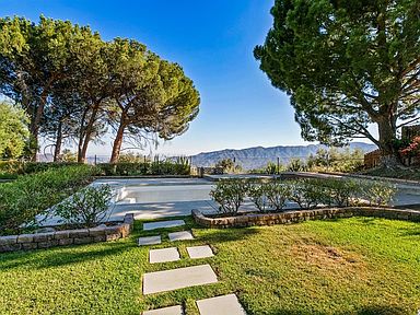 2204 Fairhurst Dr, La Canada Flintridge, CA 91011 | Zillow