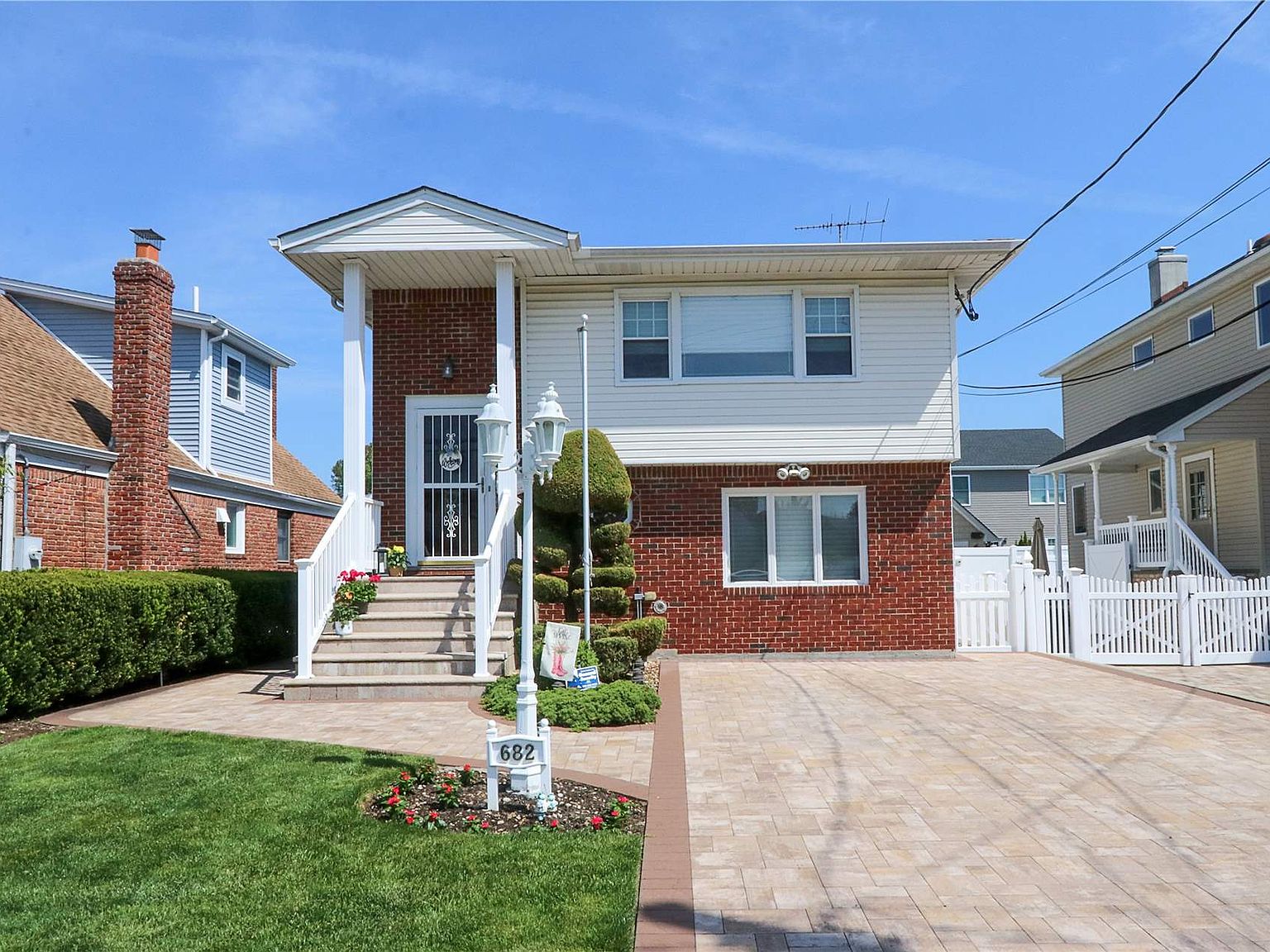 682 2nd Place S, Garden City, NY 11530 | Zillow