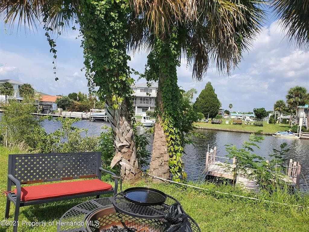 4276 Flexer Dr #4, Spring Hill, FL 34607 | Zillow