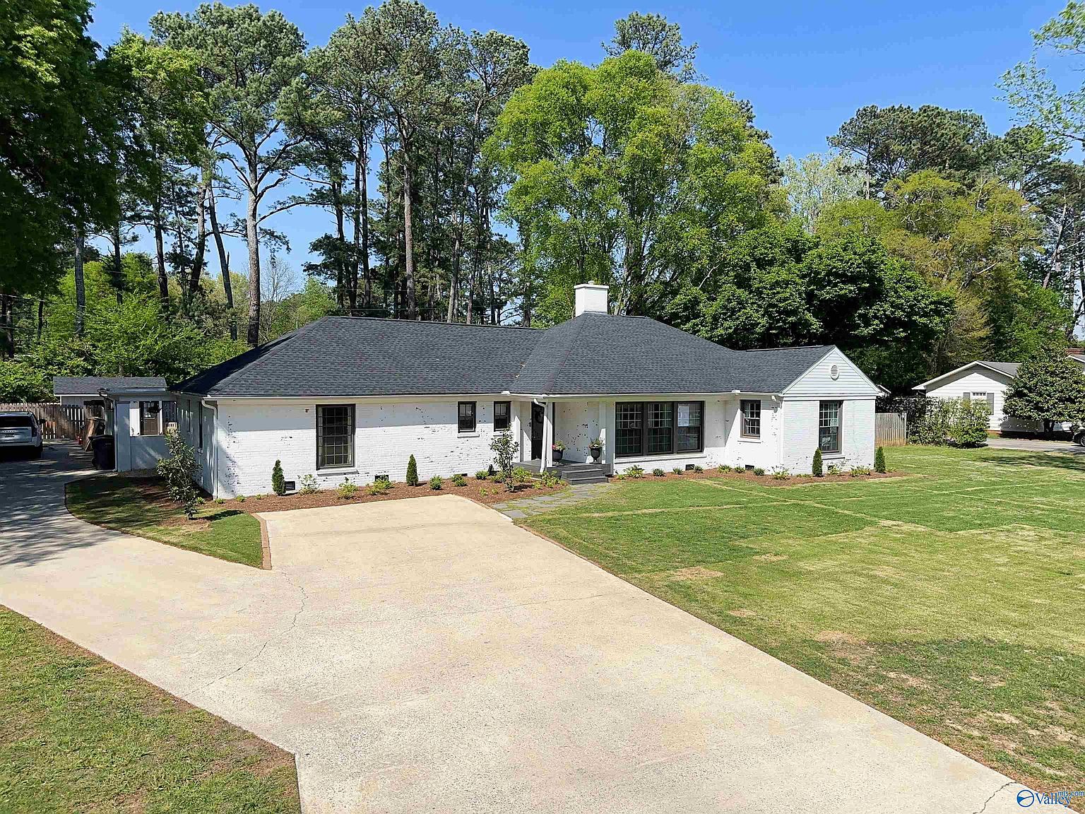 1612 Stratford Rd SE, Decatur, AL 35601 | Zillow
