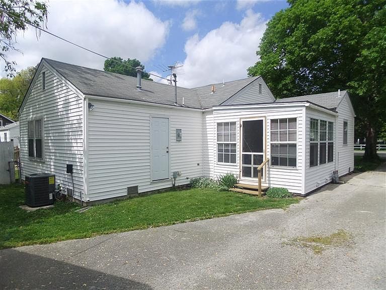 1540 E Cherokee St, Springfield, MO 65804 | Zillow