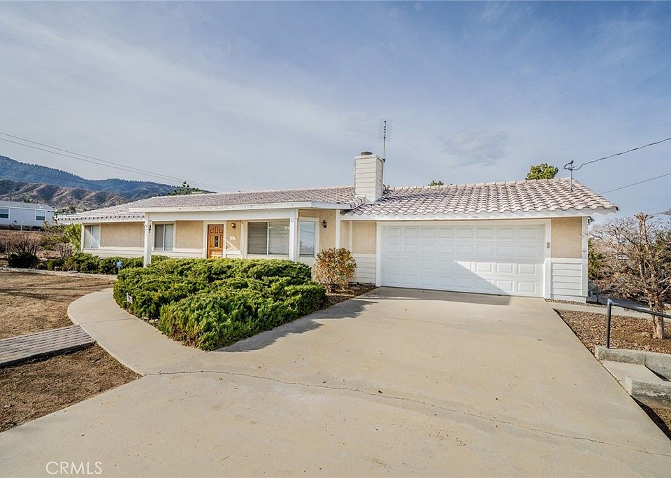 10022 Mountain Rd, Pinon Hills, CA 92372 | Zillow