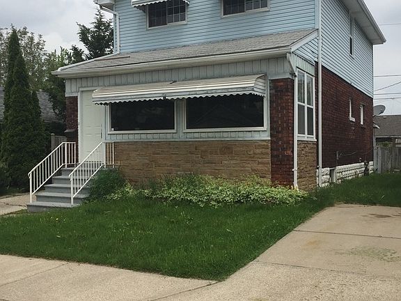 1054 Lena Ave, Windsor, ON N9C 3K4 | Zillow