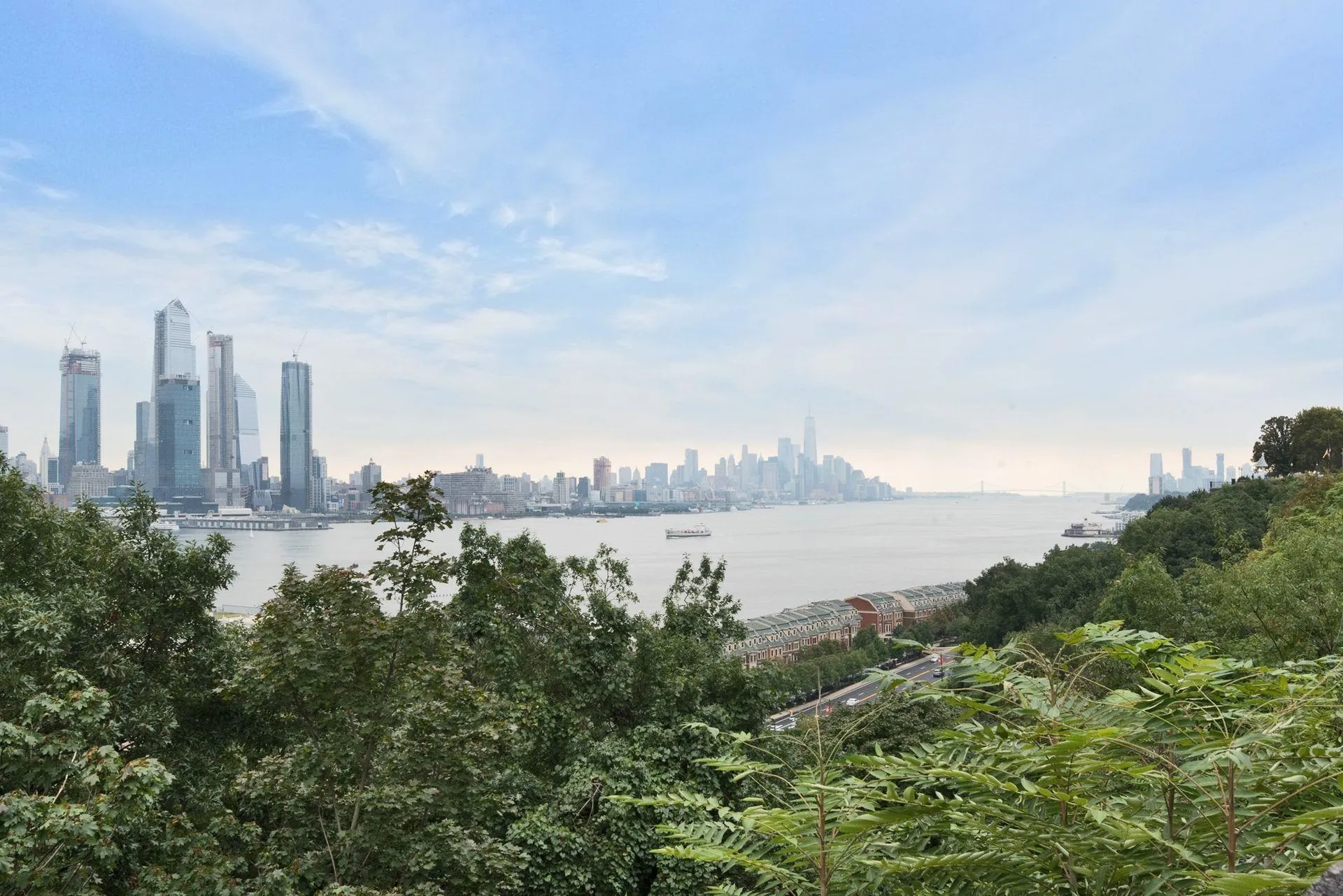 883 Blvd East #2C in Weehawken, New Jersey | StreetEasy