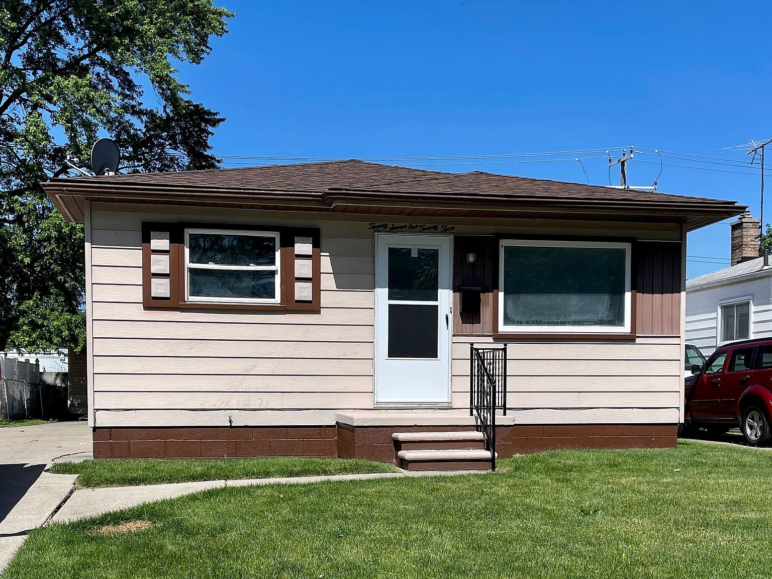 27123 Winslow Ave, Warren, MI 48092 | Zillow