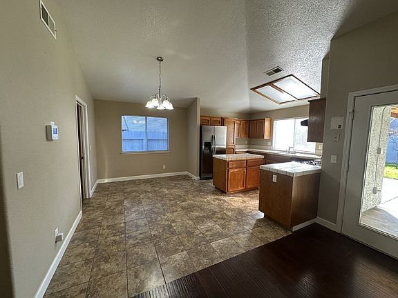 2391 7th St, Atwater, CA 95301 | Zillow