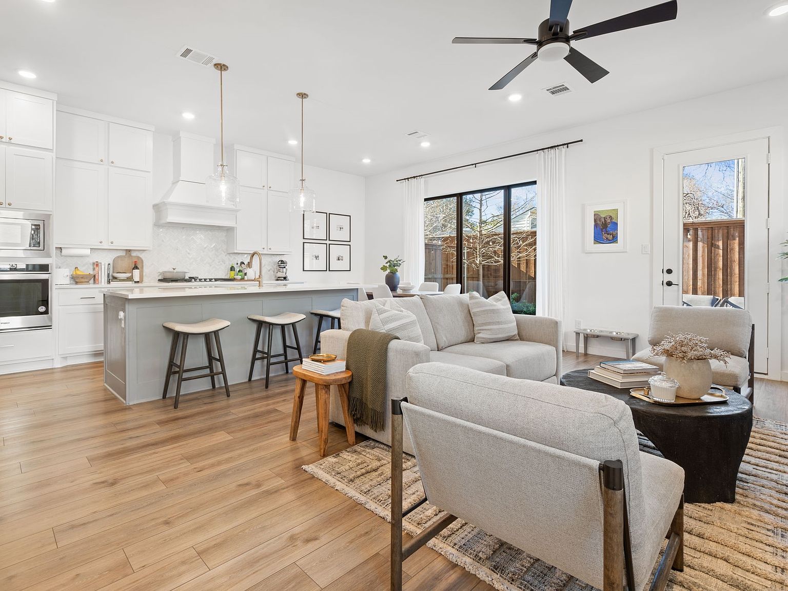 2249 Rook Dr, Dallas, TX 75211 | Zillow