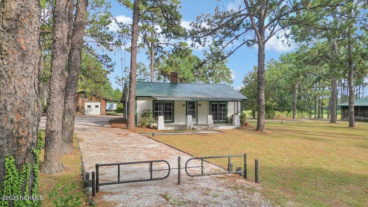 15445 Us Highway 15 501, Aberdeen, NC 28315 | Zillow