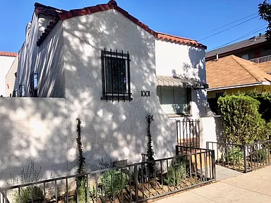 1003 E 5th St Long Beach CA | Zillow