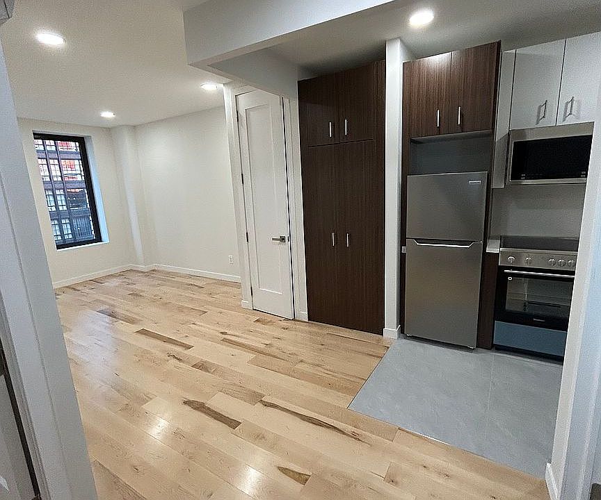 117 W 57th St APT 5A, New York, NY 10019 | Zillow