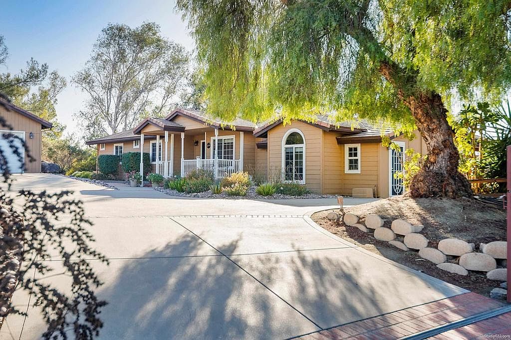 18865 Santee Ln, Valley Center, CA 92082 | Zillow