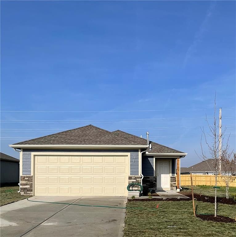 8025 SE 5th St, Blue Springs, MO 64014 | Zillow