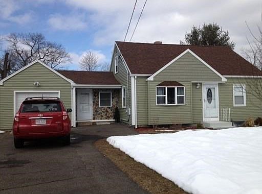 686 Plumtree Rd, Springfield, MA 01118 | Zillow