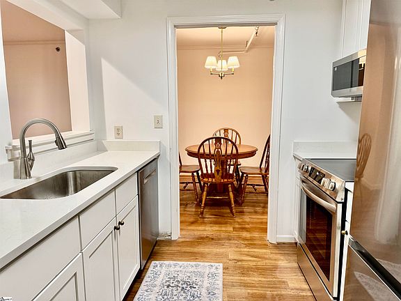 110 Swansgate Pl, Greenville, SC 29605 | MLS #1578901 | Zillow
