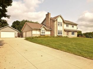 734 Stoecker Farm Ave, Village Of Mukwonago, WI 53149 | MLS #1776191 ...