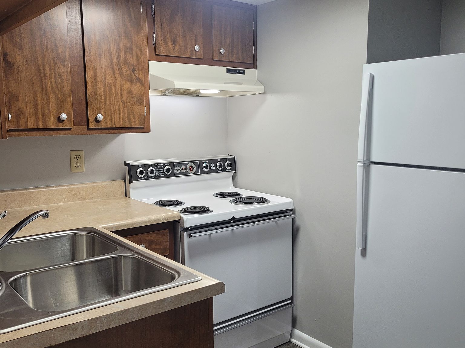 142 Maynard Dr #A, Tipp City, OH 45371 | Zillow