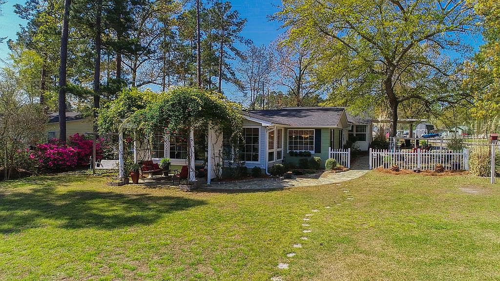 1901 Morgan Ln, Summerton, SC 29148 | Zillow