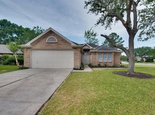 810 Birchview Ct, Pearland, TX 77584 | Zillow