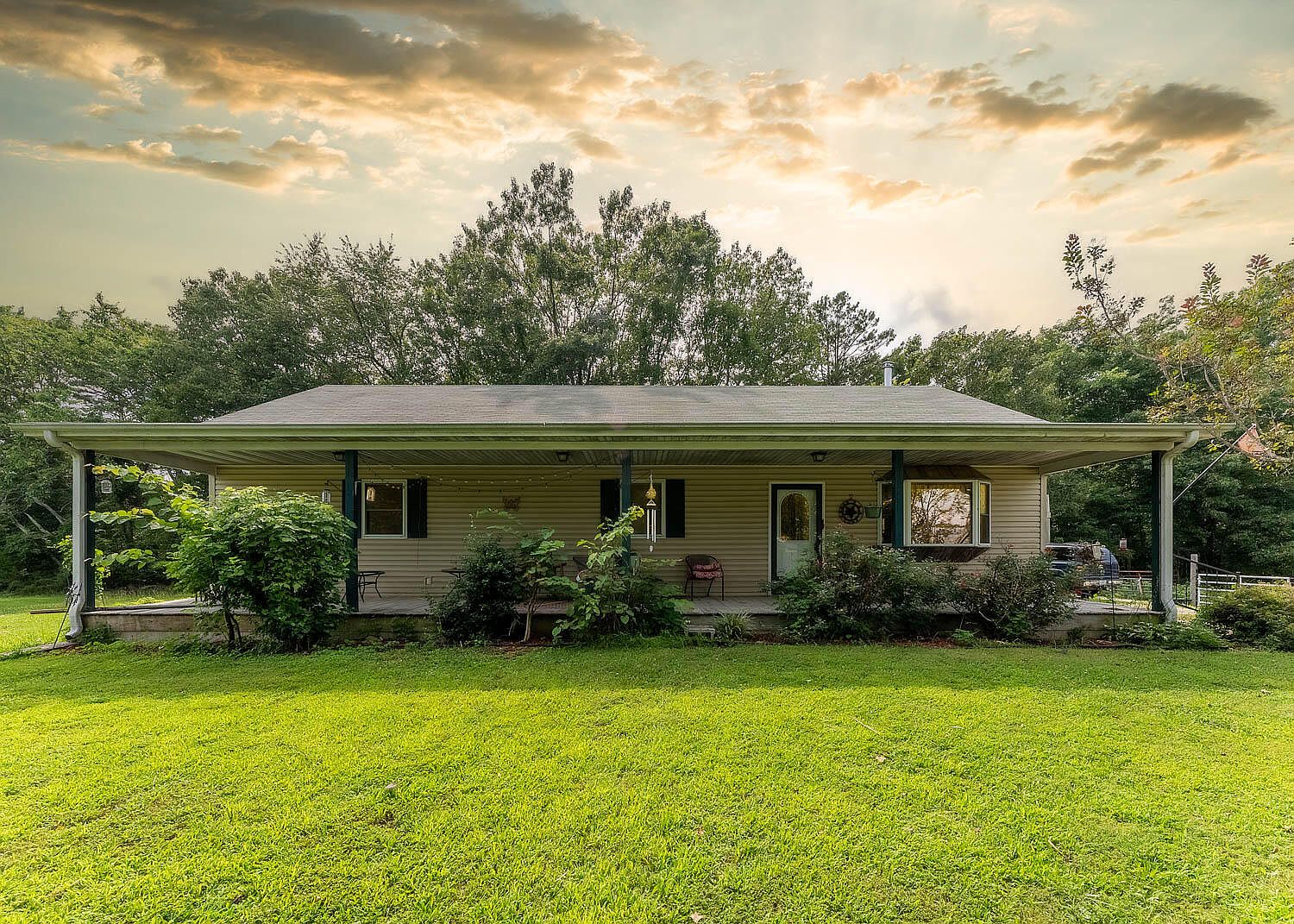 2161 State Highway 76, Willow Springs, MO 65793 | Zillow