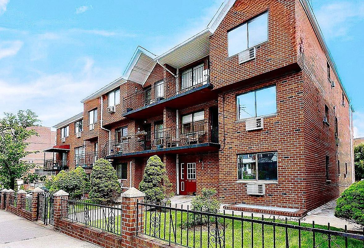 67-109 Burns St #2C, Queens, NY 11375 | Zillow