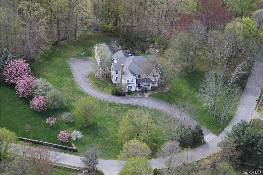 22 Waring Rd, Pound Ridge, NY 10576 | Zillow