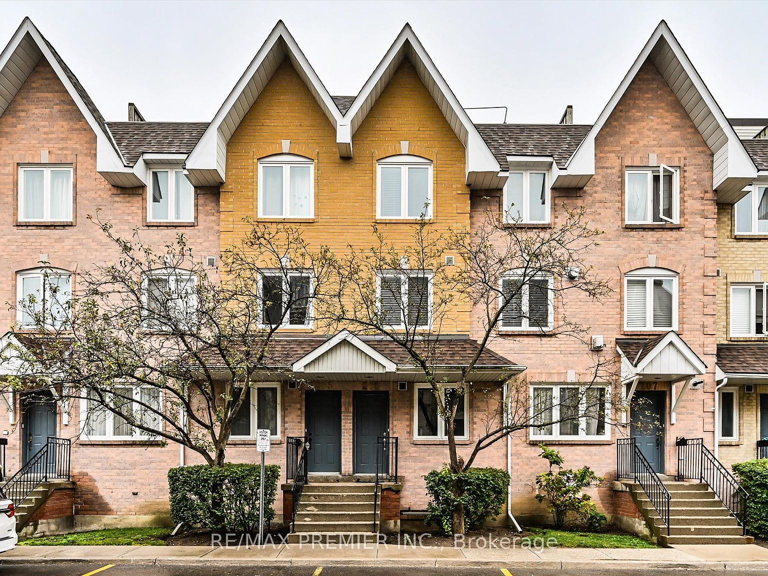 75 Weldrick Rd E UNIT 206, Richmond Hill, ON L4C 0H9 | MLS #N11926182 ...