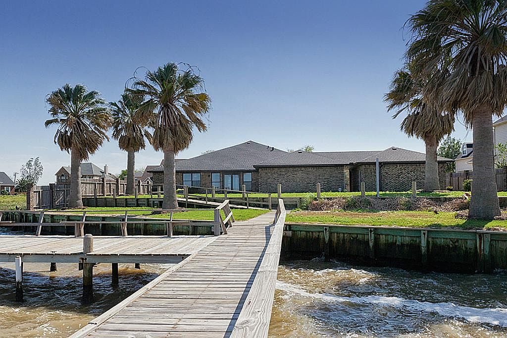 2316 Pilgrim Estates Dr, Texas City, TX 77590 | Zillow