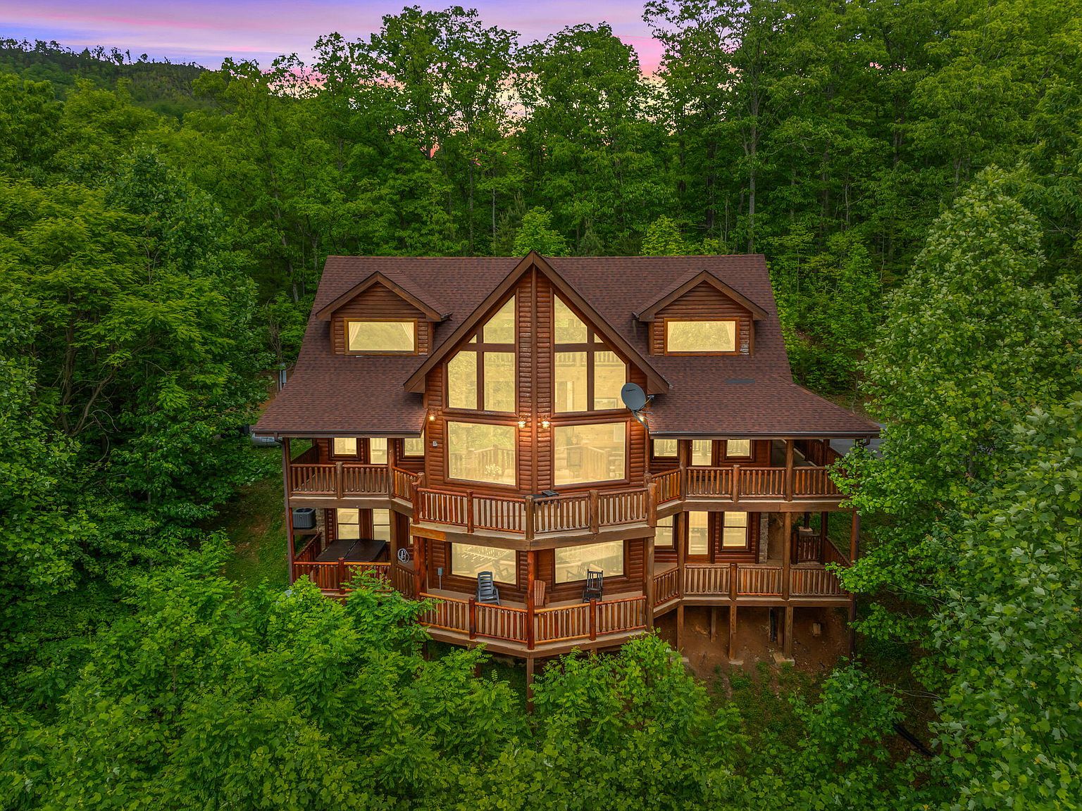 817 Big Bear Ridge Rd, Gatlinburg, TN 37738 | Zillow