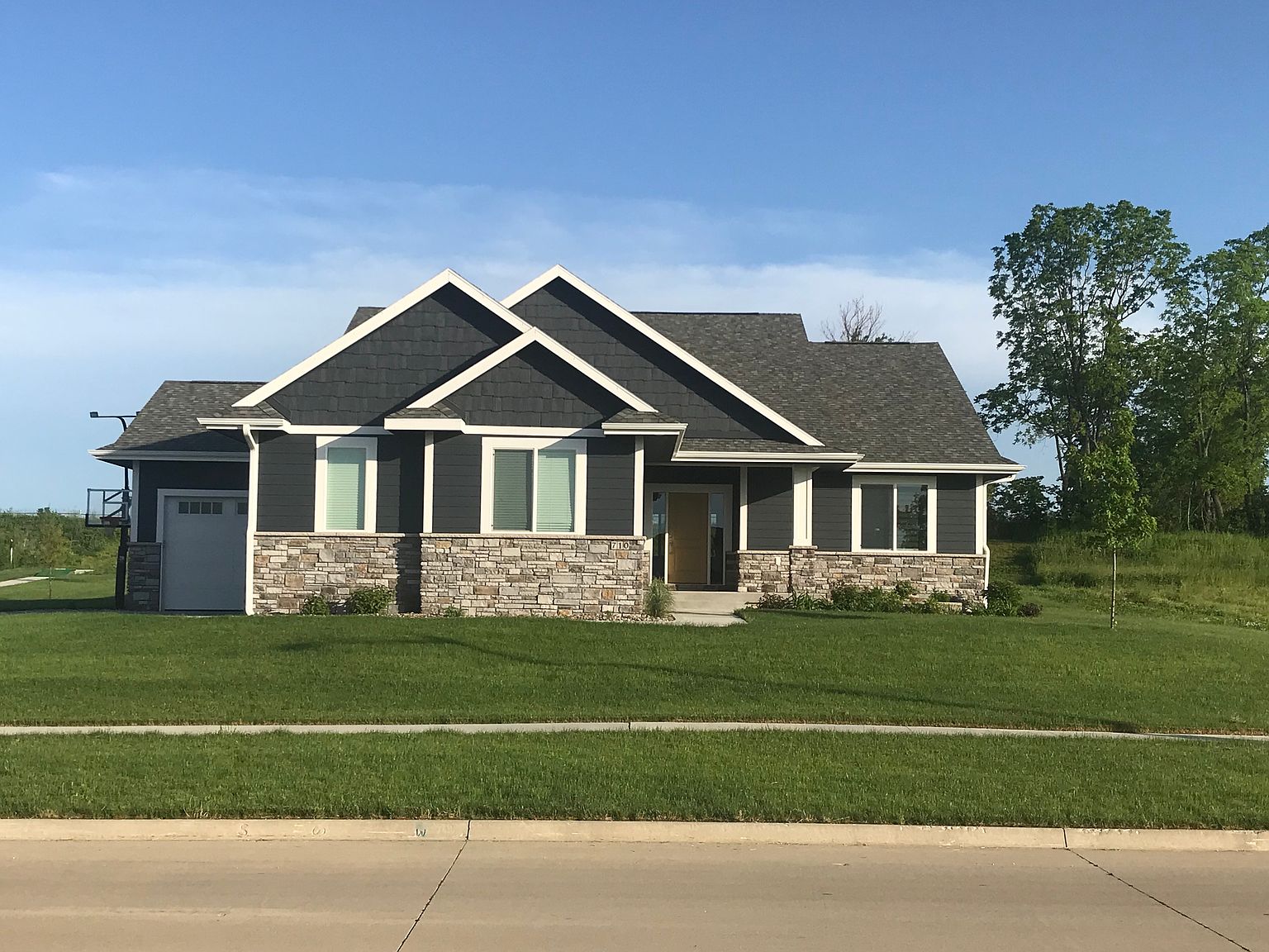 710 Indian Ridge Dr, Waukee, IA 50263 | Zillow