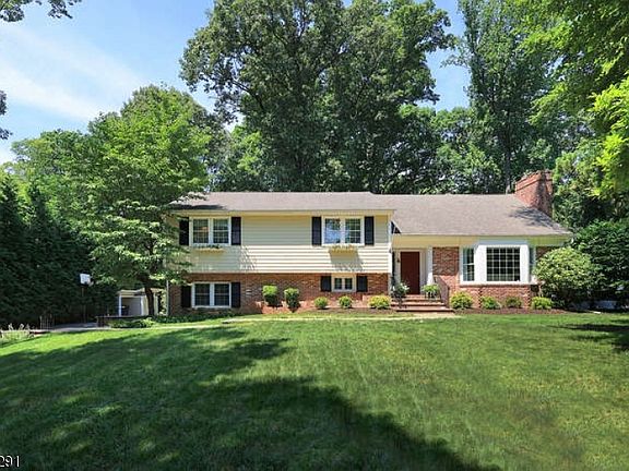 7 Robin Rd, Warren, NJ 07059 | Zillow