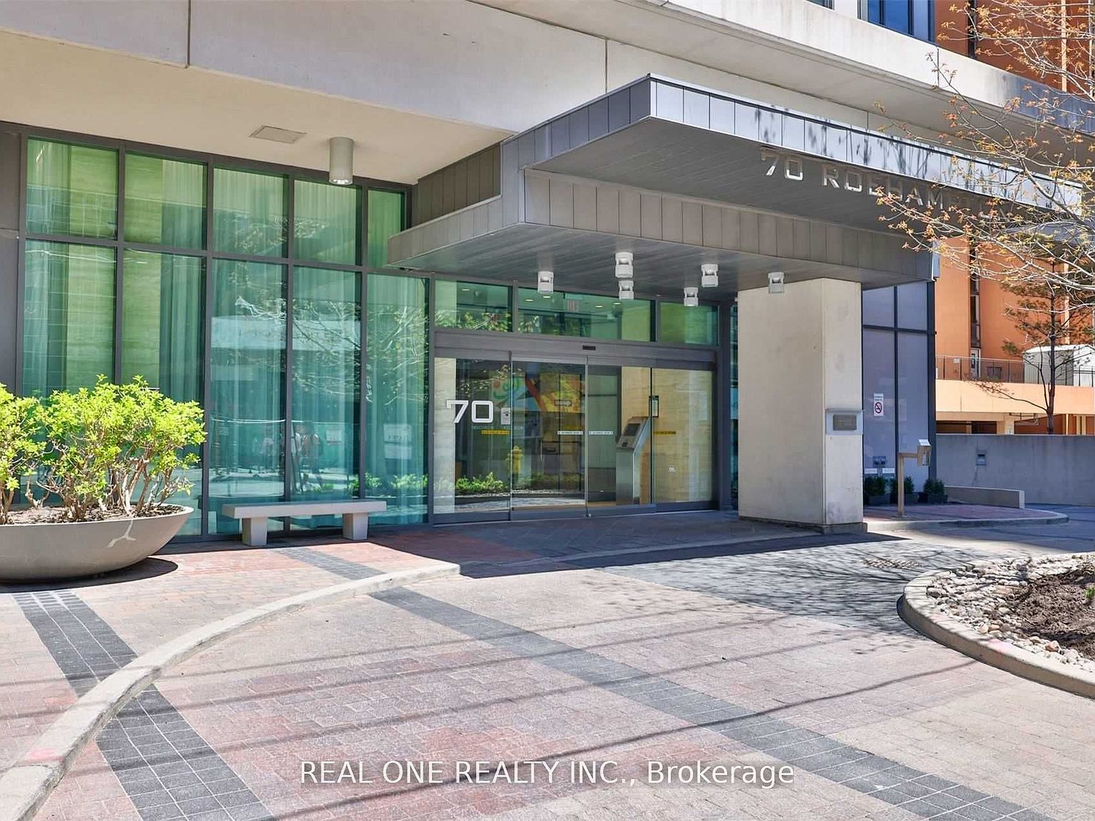 70 Roehampton Ave #2418, Toronto, ON M4P 1R2 | Zillow