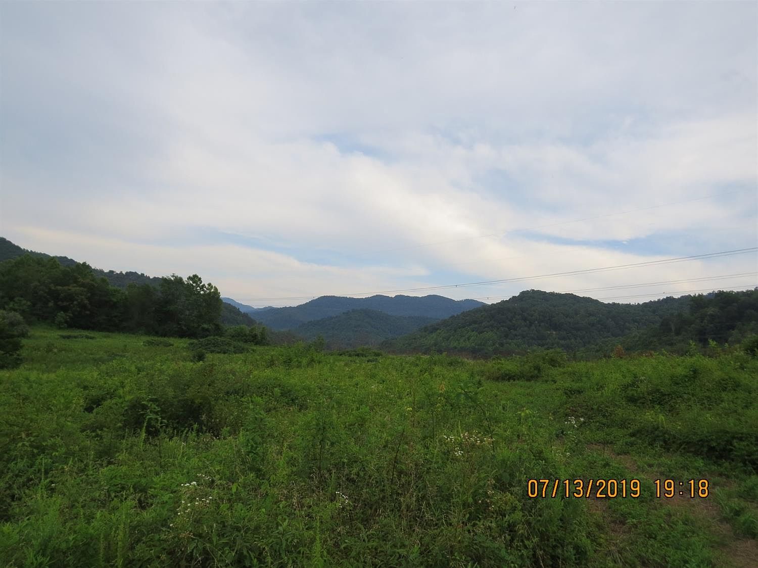 1 Tacket Hill Cemetery Rd, Pathfork, KY 40863 | Zillow
