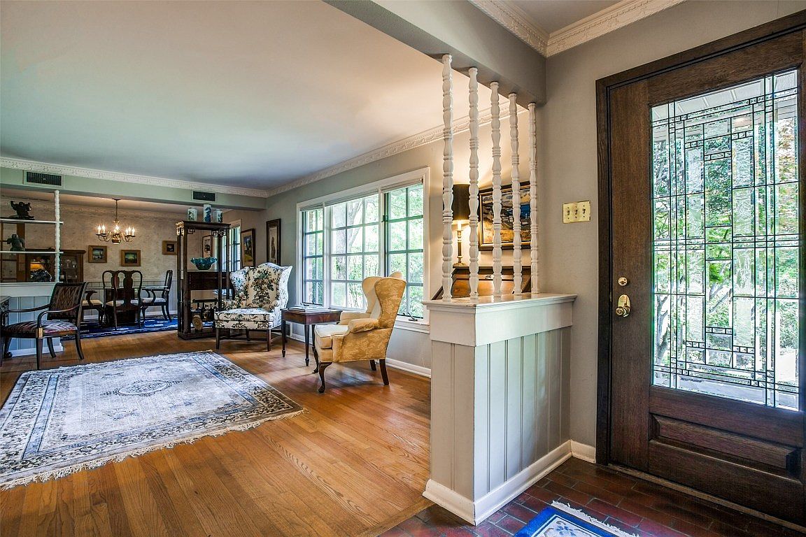 11211 Strait Ln, Dallas, TX 75229 | Zillow