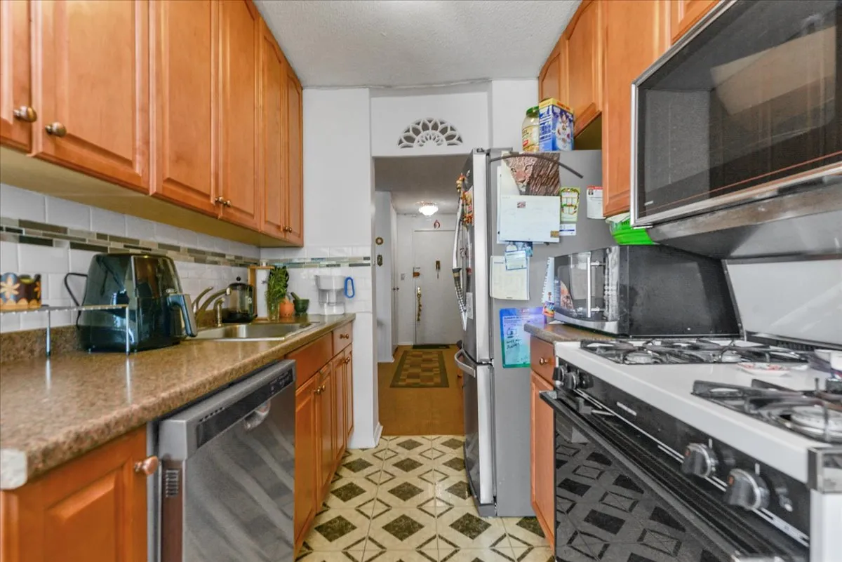 118-18 Union Turnpike #14K in Kew Gardens, Queens | StreetEasy