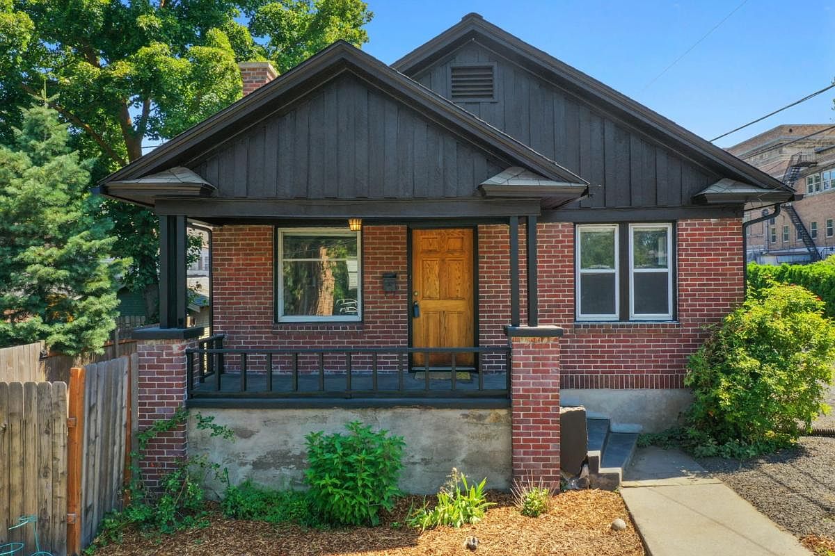 711 S Maple St, Spokane, WA 99204 | Zillow
