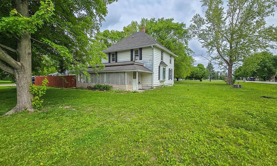 702 James St, Callender, IA 50523 | MLS #26235 | Zillow