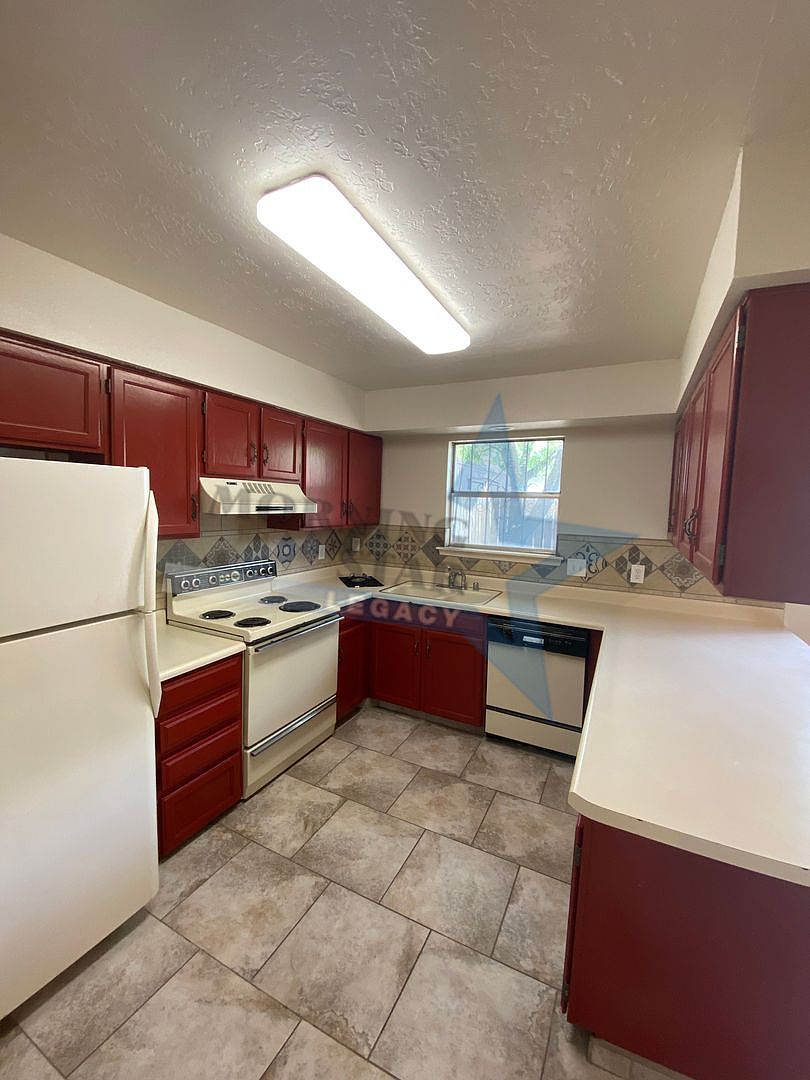 1345 Branson Ave APT 1E, Las Cruces, NM 88001 | Zillow