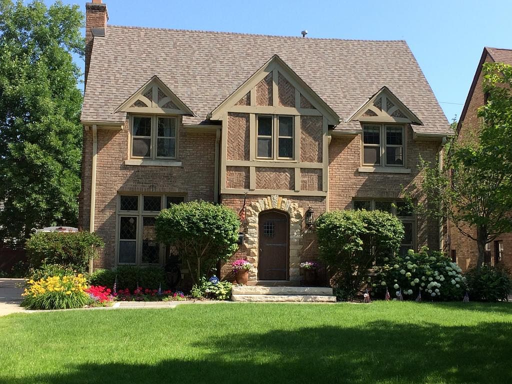 1038 E Circle Dr Whitefish Bay Wi 53217 Zillow