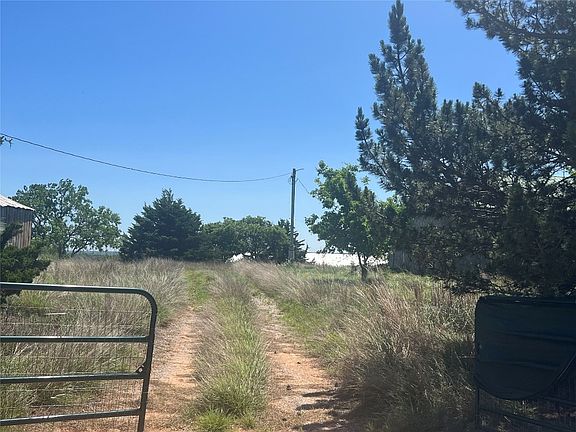 9430 N 1710th Rd, Reydon, OK 73660 | MLS #1107868 | Zillow