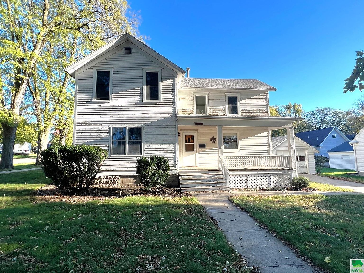511 10th St, Alton, IA 51003 | Zillow