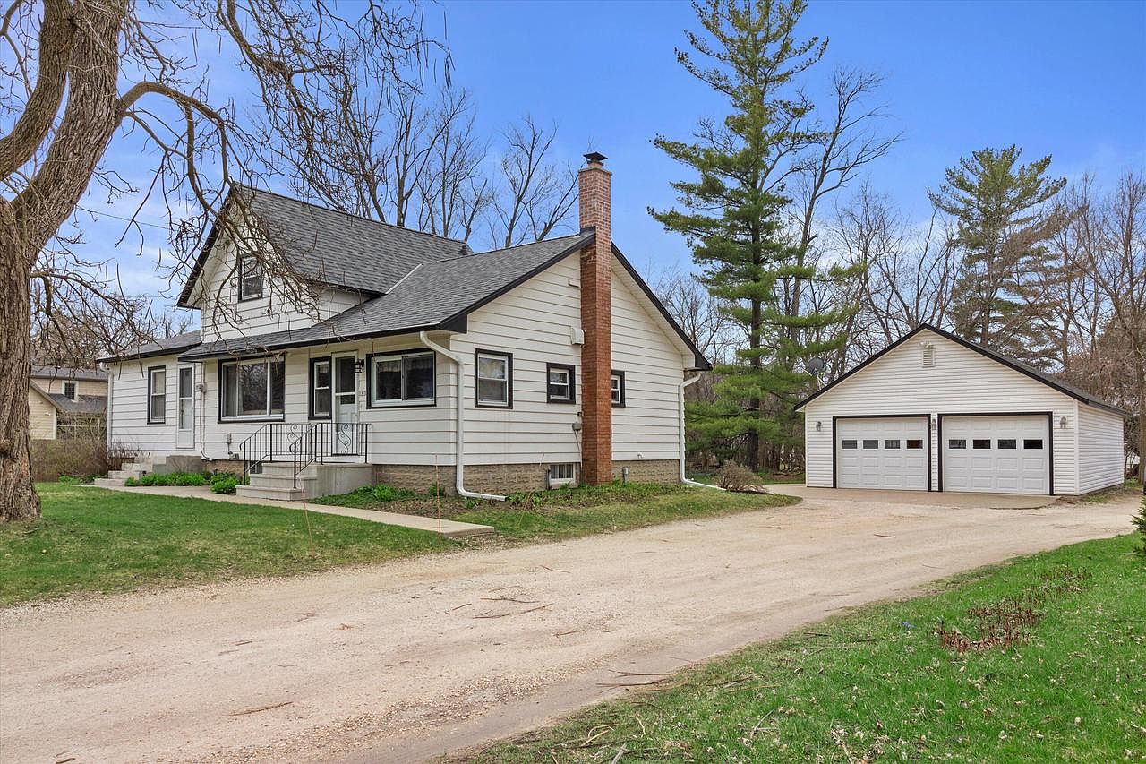 187 South Main STREET, Village Of Dousman, WI 53118 | Zillow