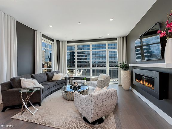 367 W Locust St Unit 606, Chicago, IL 60610 | Zillow